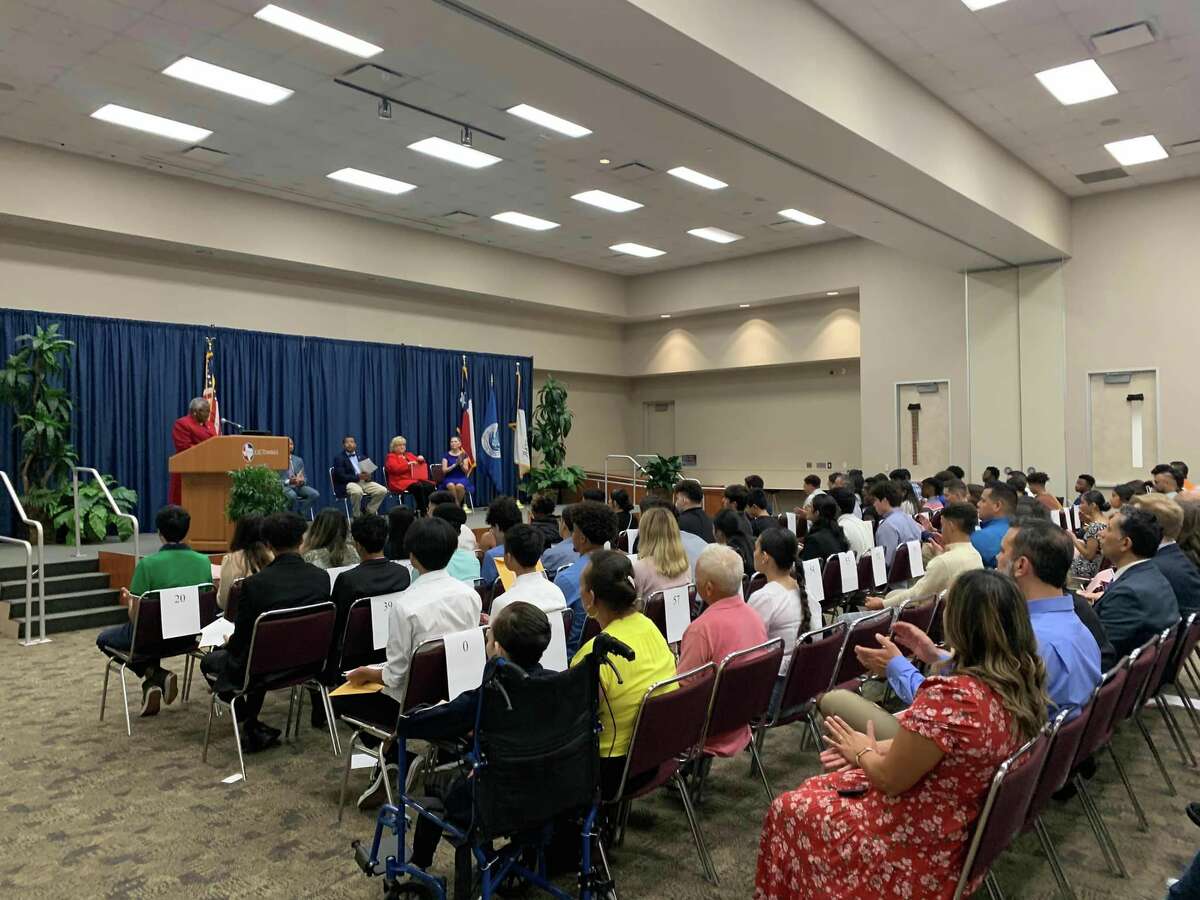 Over 60 people sworn in as U.S. citizens during ceremony in Tomball