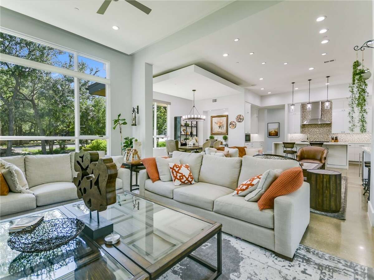 UT coach Steve Sarkisian lists Austin home for $7.5 million