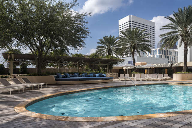 9 luxe Houston hotels that offer day passes to their pools