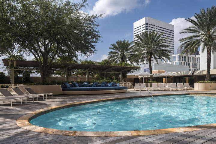 9 luxe Houston hotels that offer day passes to their pools