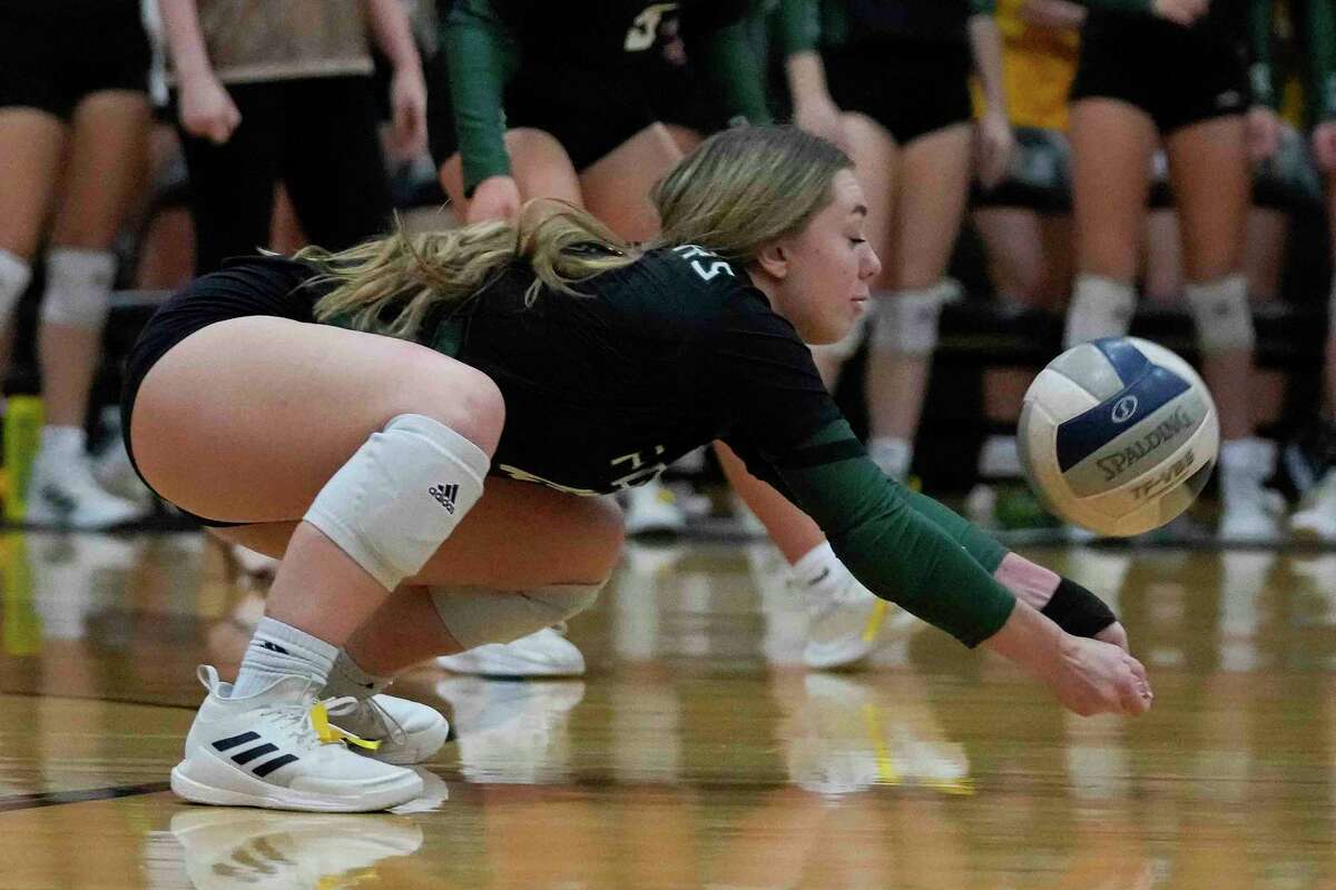 HS volleyball: Kingwood Park remains undefeated in district play after sweep of Huntsville