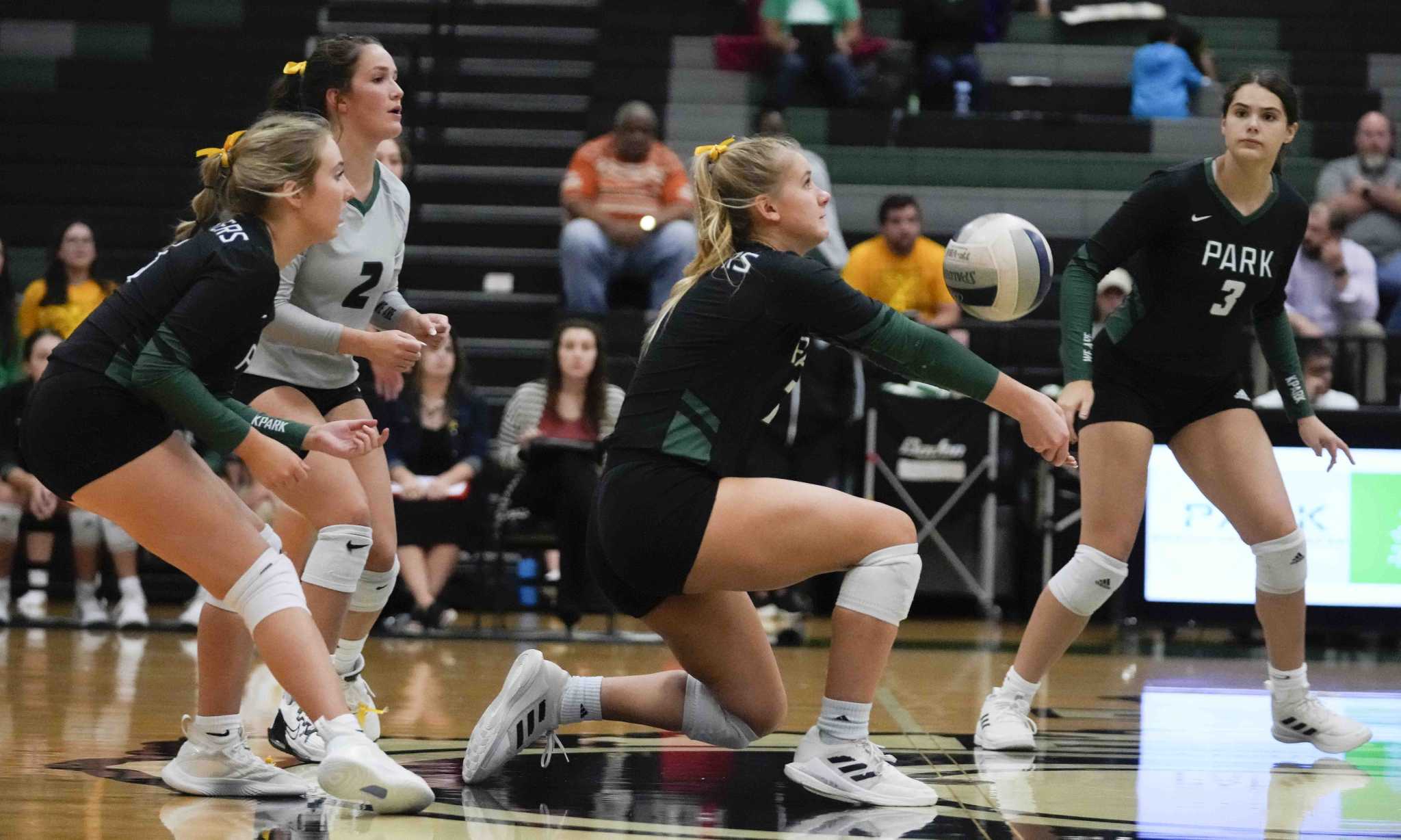 HS volleyball: Kingwood Park remains undefeated in district play after sweep of Huntsville