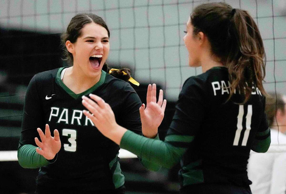 HS volleyball: Kingwood Park remains undefeated in district play after sweep of Huntsville
