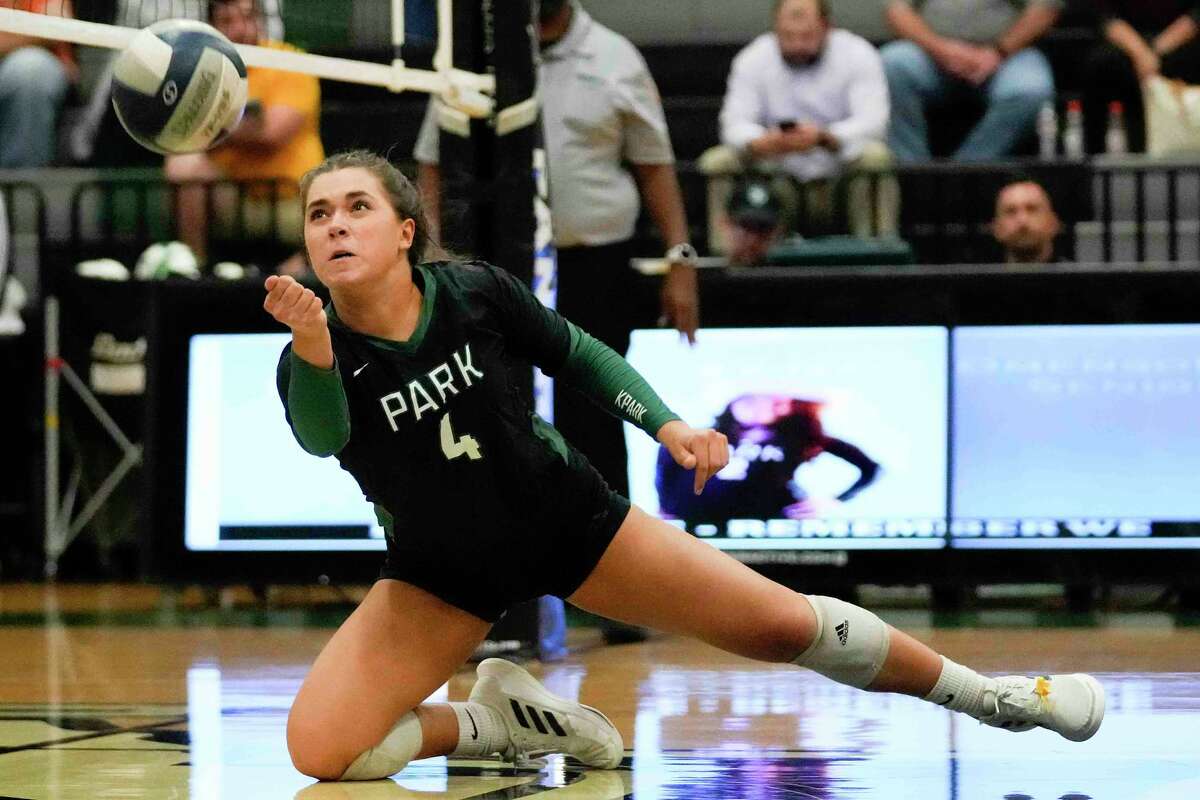 HS volleyball: Kingwood Park remains undefeated in district play after sweep of Huntsville