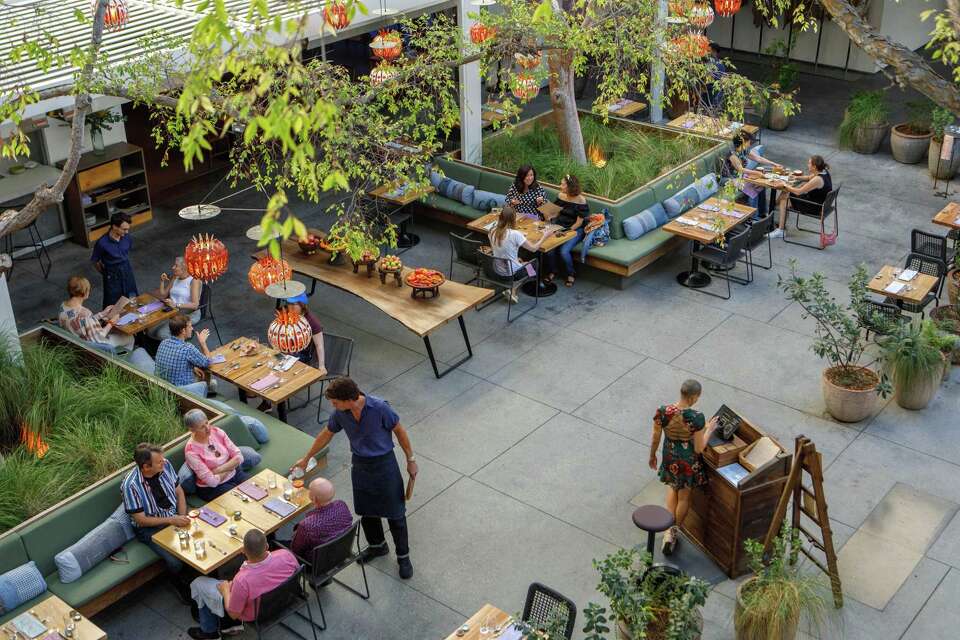 Lulu, Alice Water's Los Angeles restaurant, charms amid faults