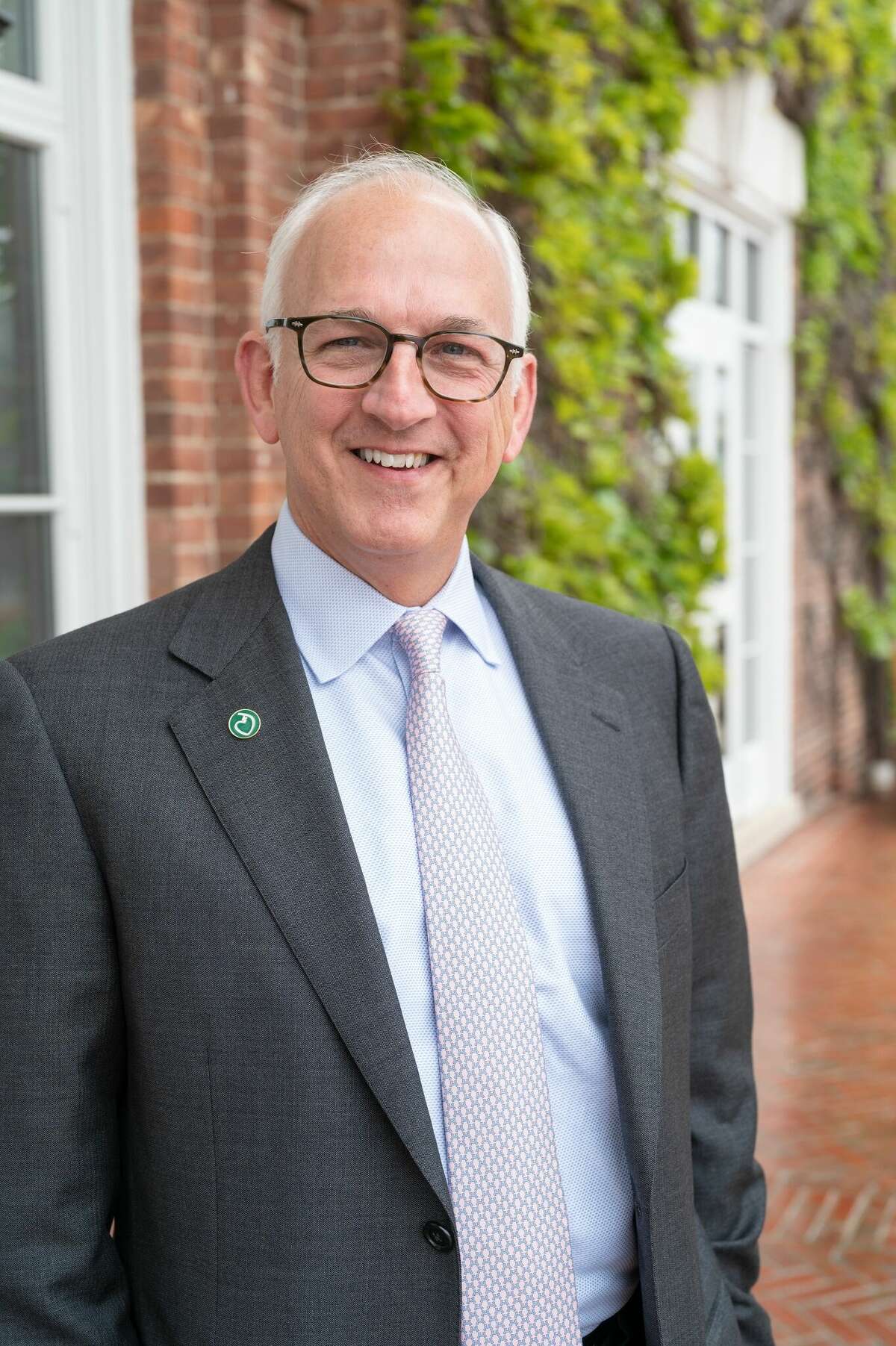 Michael F. Baber returns to Sacred Heart Greenwich as its inaugural ...