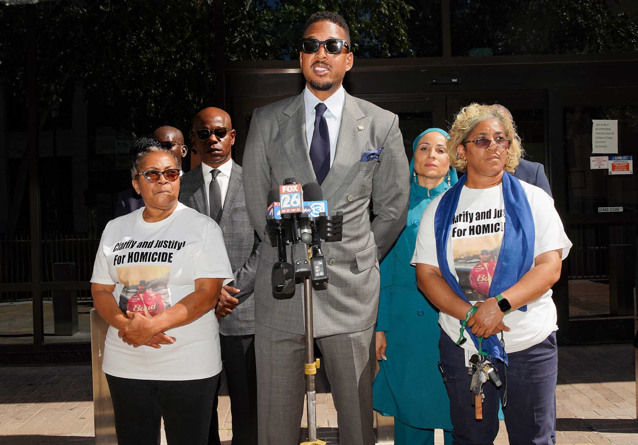 Roderick Brooks' family sues Harris County sheriff's office