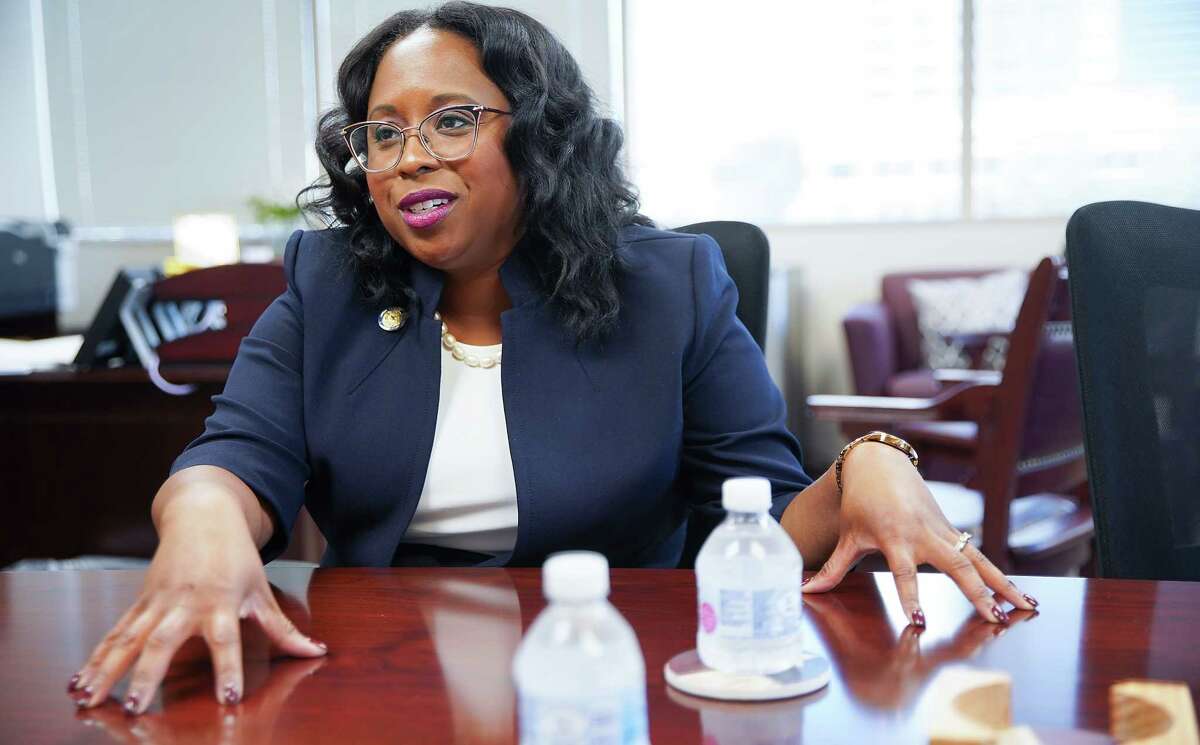 Stanart campaigning to regain Harris County Clerk's office and election ...