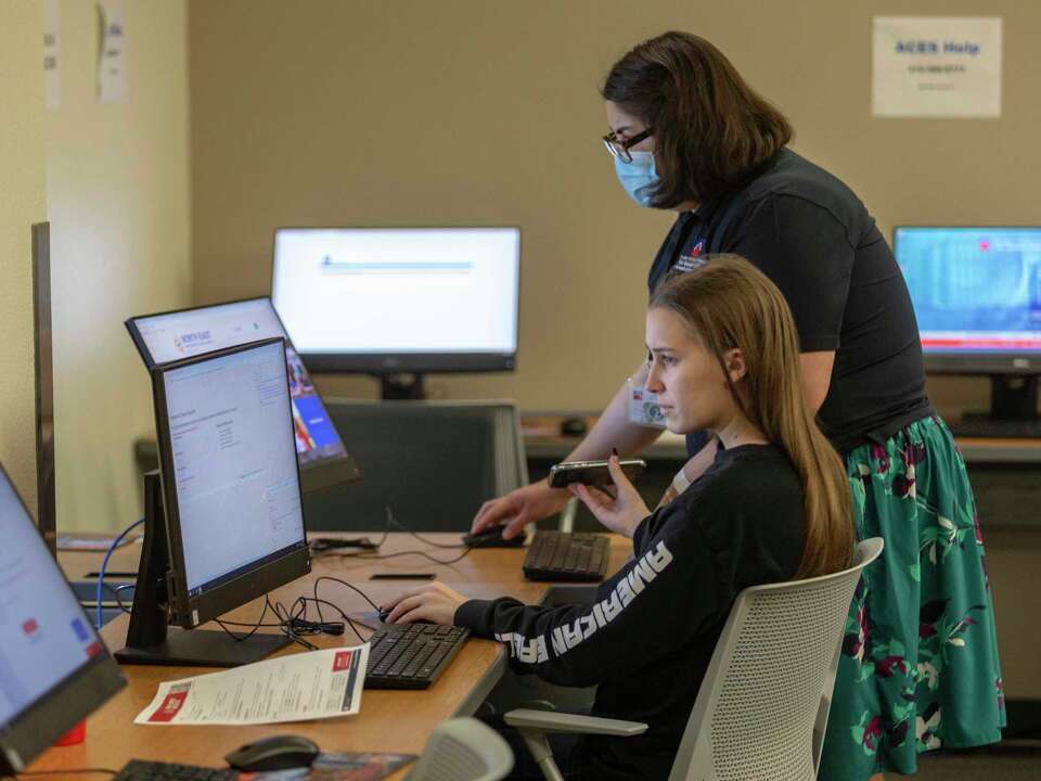 Alamo Colleges tenure track discussed but may not even be option