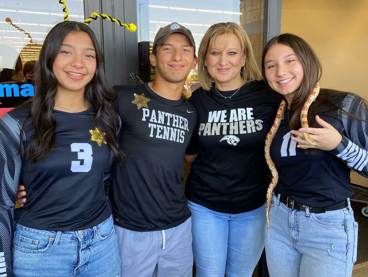 Sanchez siblings enjoy watching each other succeed in their respective ...