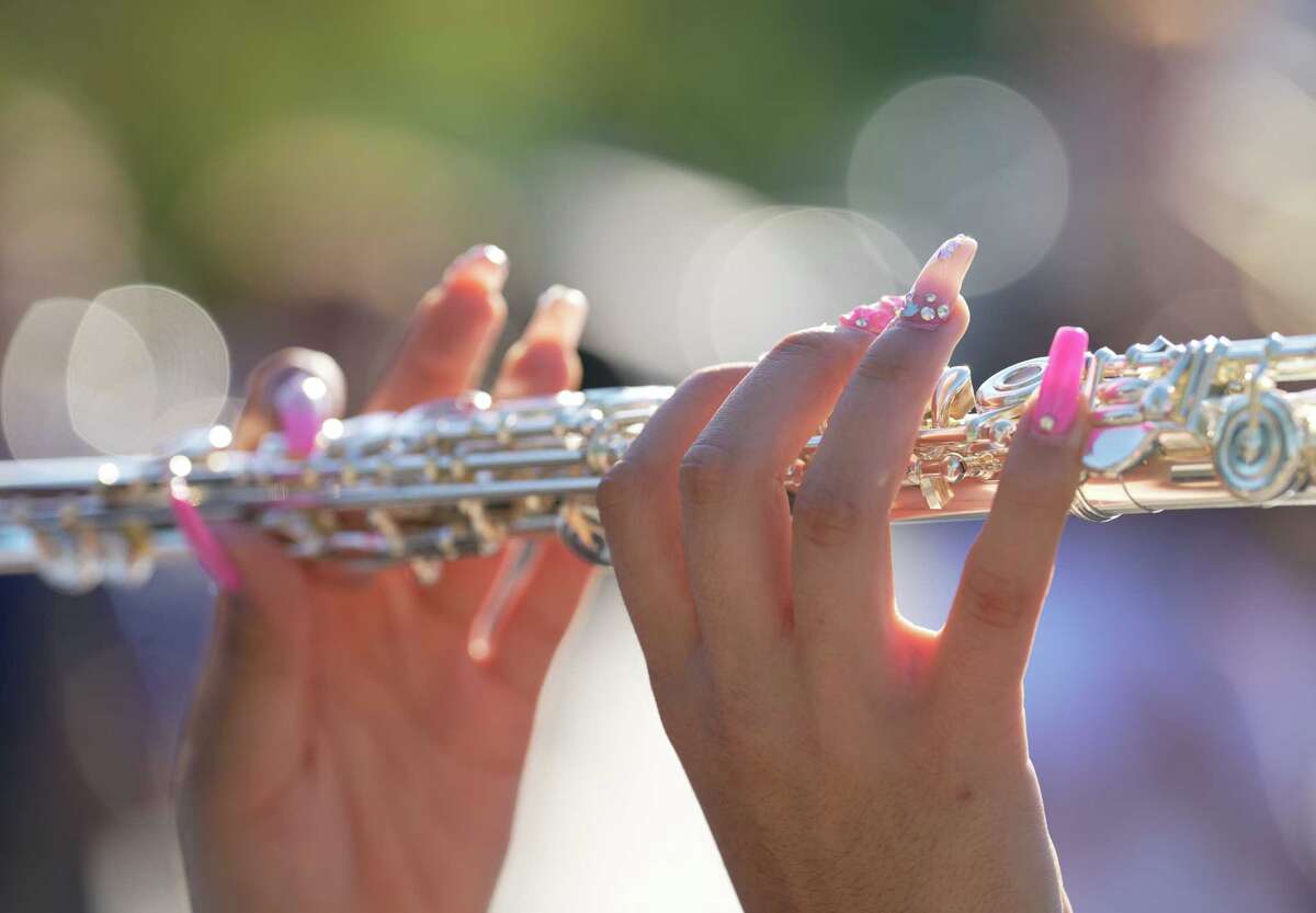Heights High School marching band is raising funds to march in Chicago ...