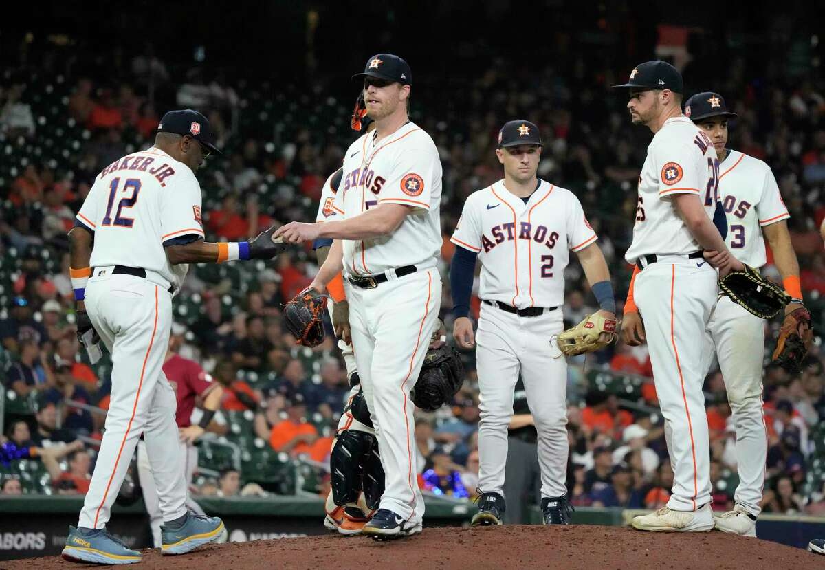 Houston Astros: Magic number still 1 after loss to Arizona