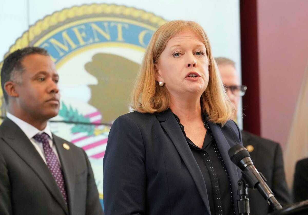 Department of Justice to target 'worst' gangs, Houston crime