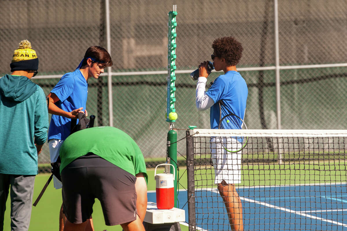 PHOTOS: Dow and Midland high tennis teams compete in Saginaw Valley ...