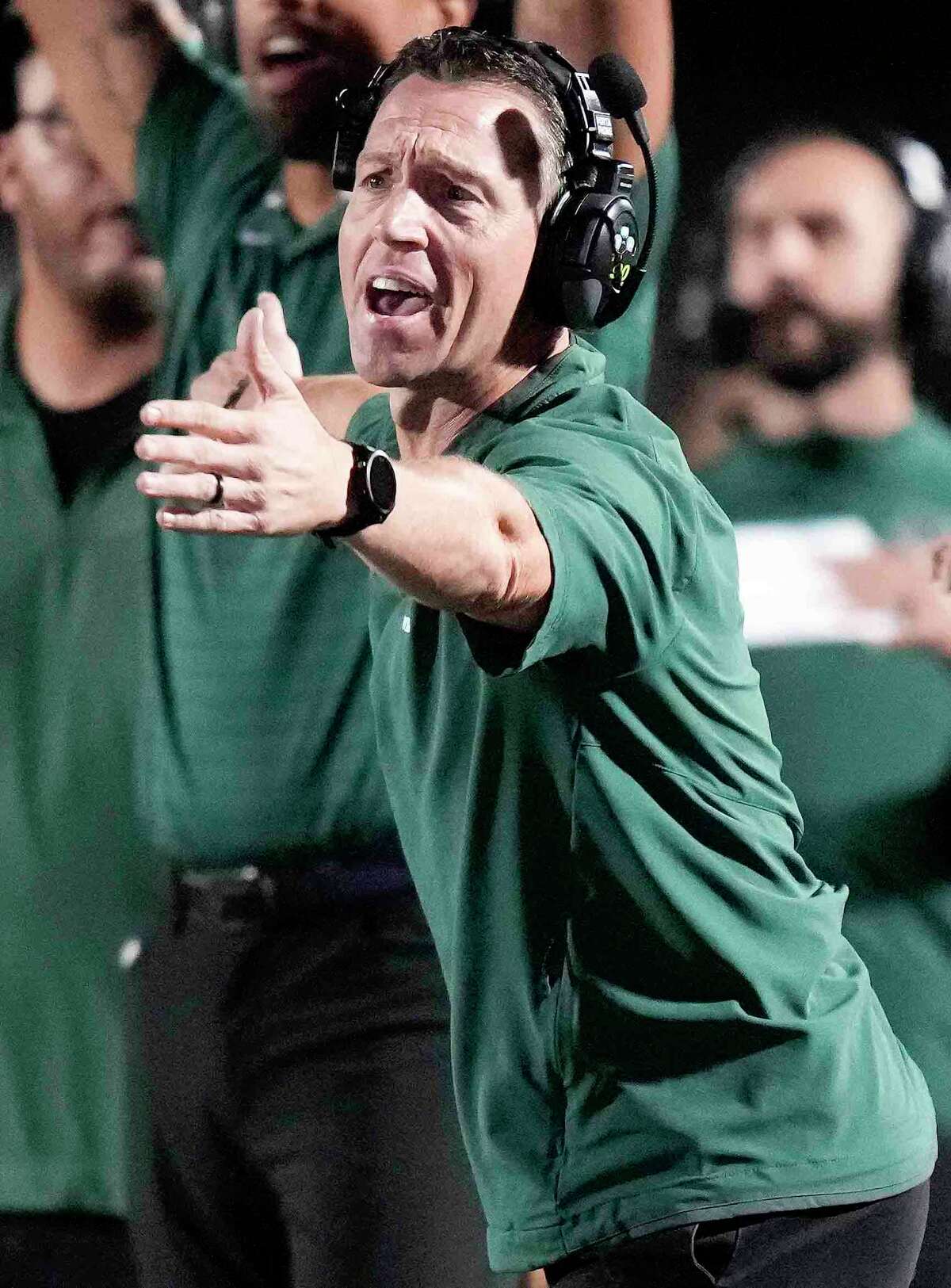 Patrick Overmyer, Kingwood Park Panthers top La Porte Bulldogs