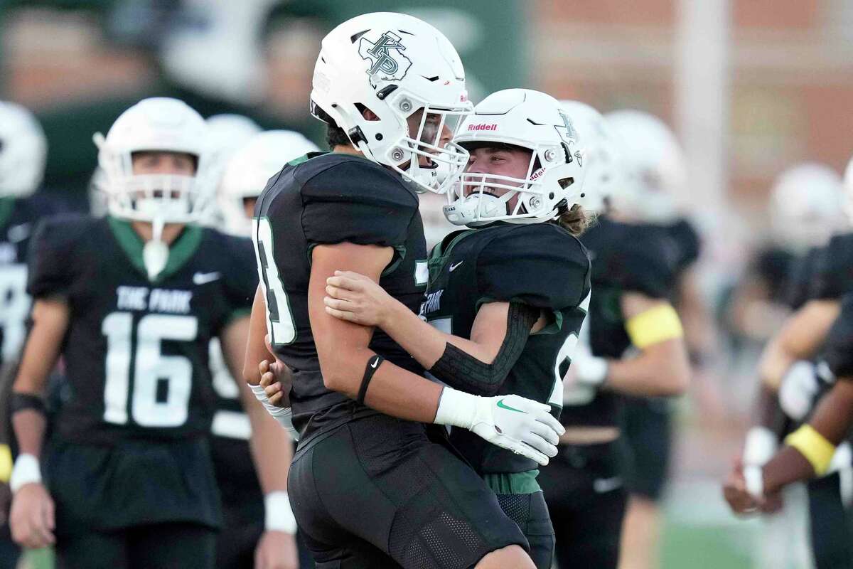 Patrick Overmyer, Kingwood Park Panthers top La Porte Bulldogs