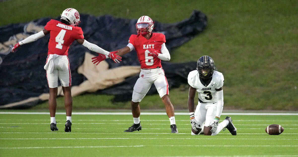 Katy Tigers rout Jordan Warriors to remain undefeated