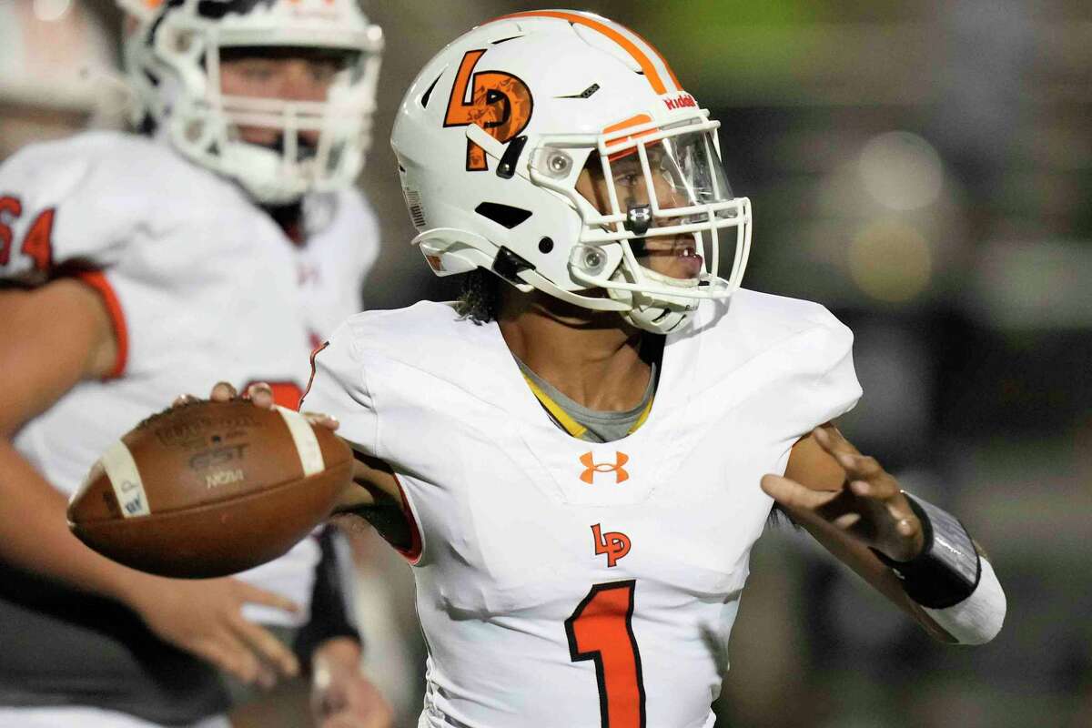 Patrick Overmyer, Kingwood Park Panthers top La Porte Bulldogs