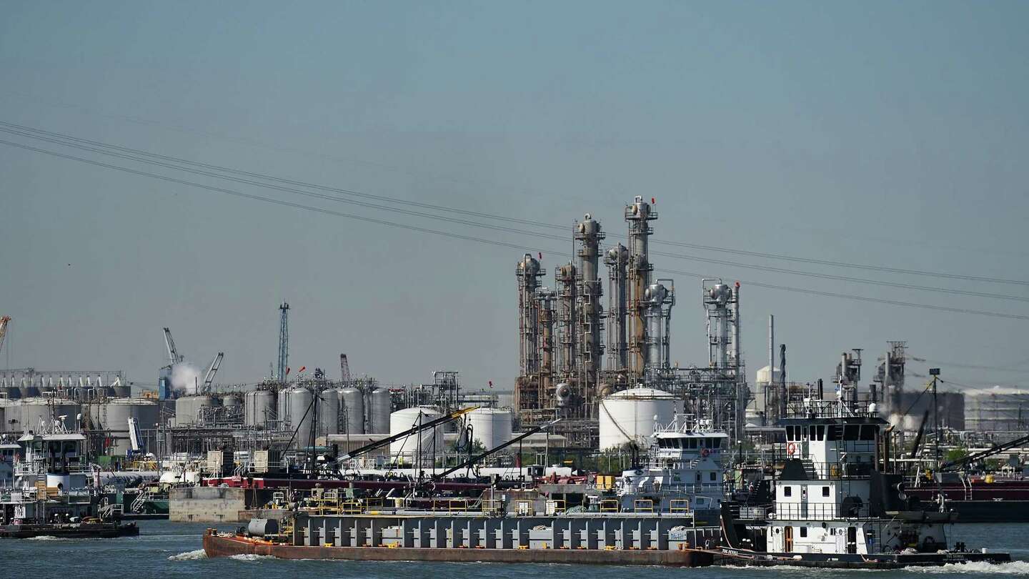 Houston ship channel: Seaport's history, construction, and more