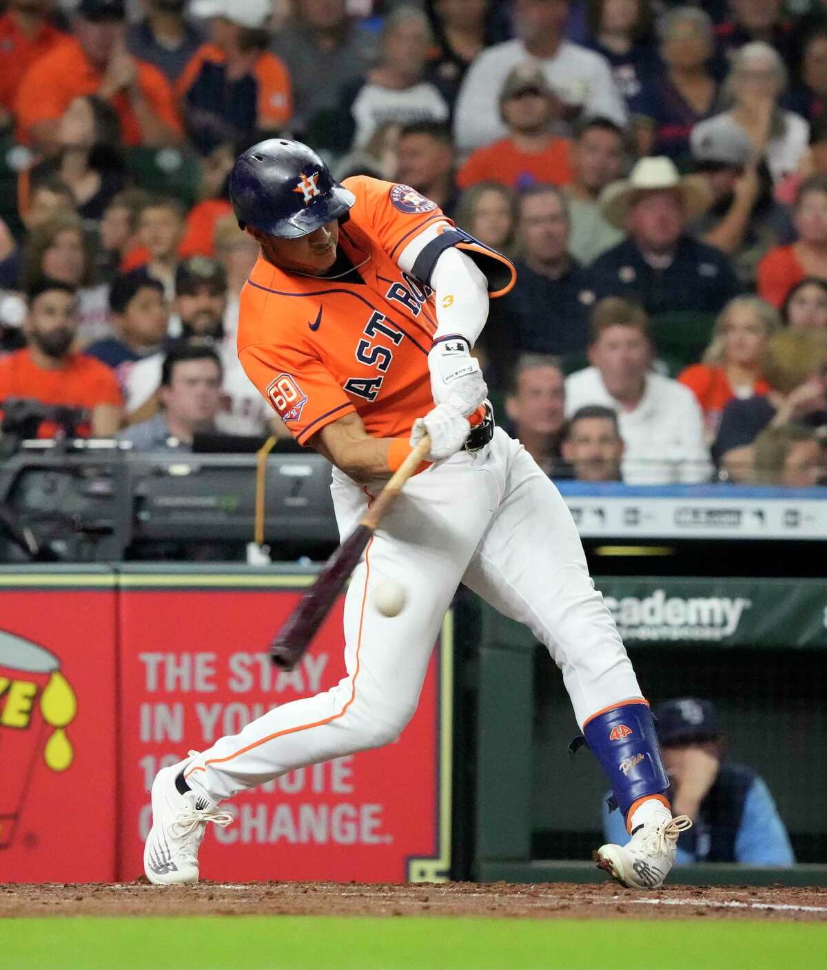 Astros claim home-field advantage in ALCS