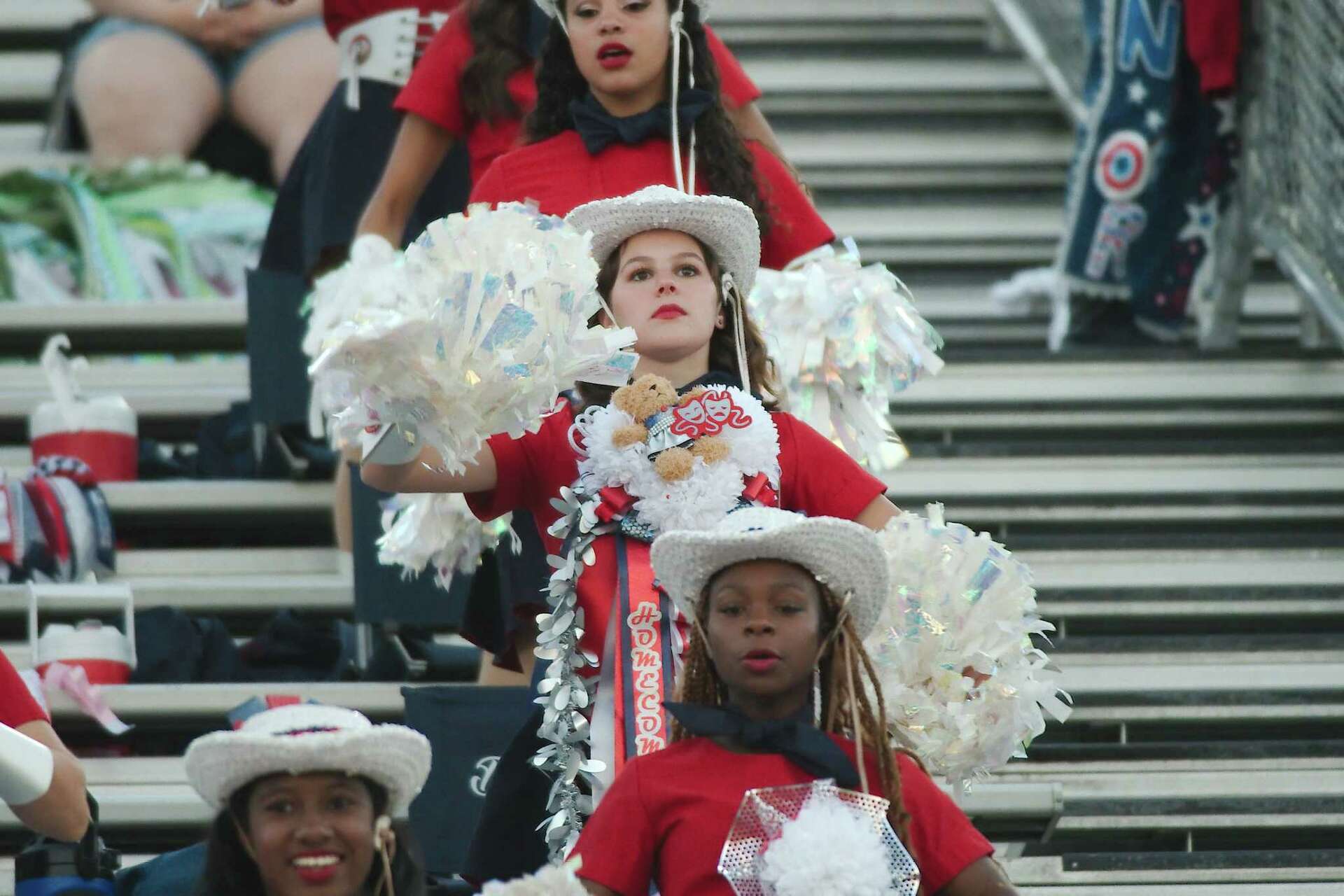 Texas homecoming mum season is here. What to know about the tradition