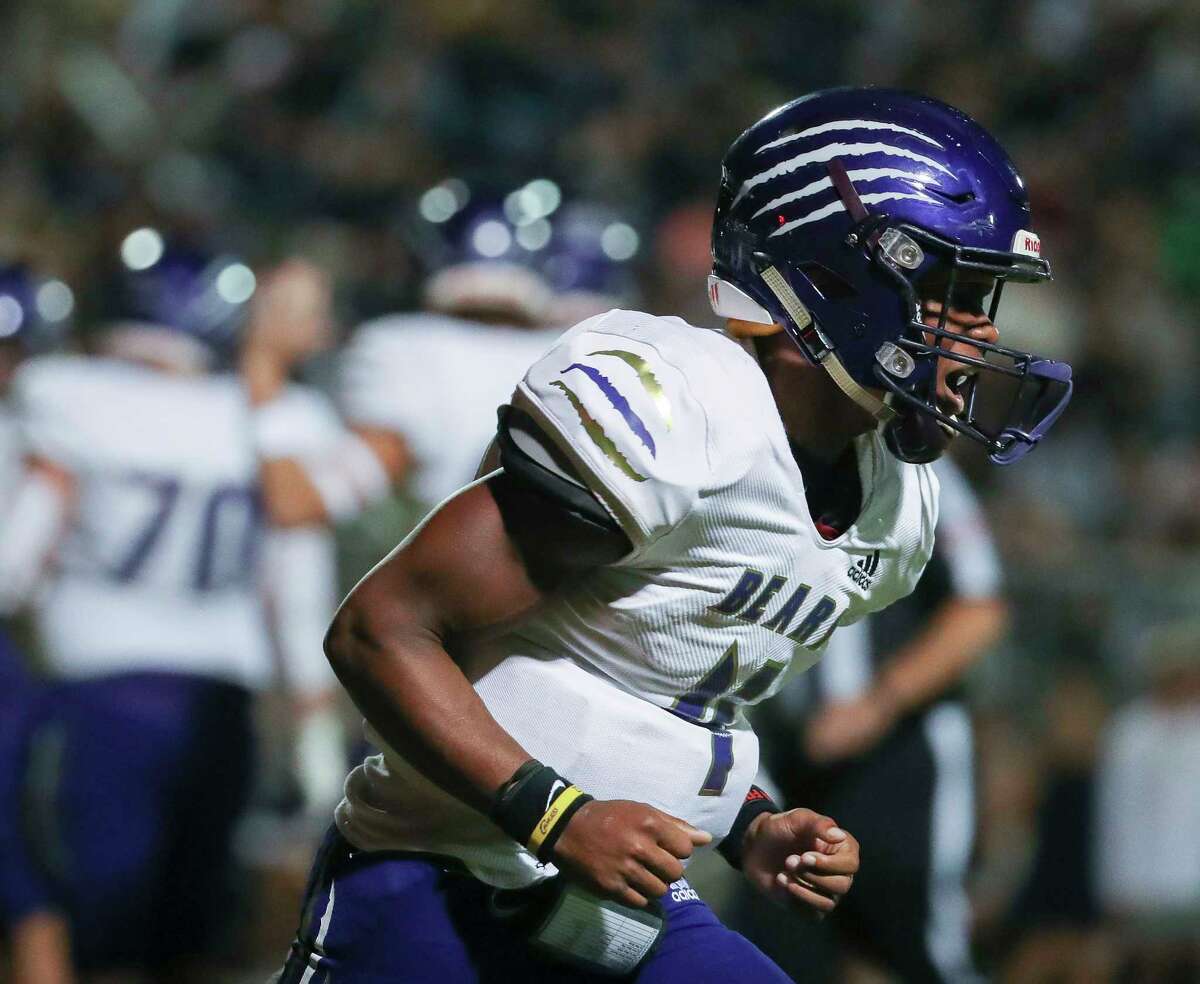 Lake Creek tops rival Montgomery 80-55 in wild MoTown Showdown