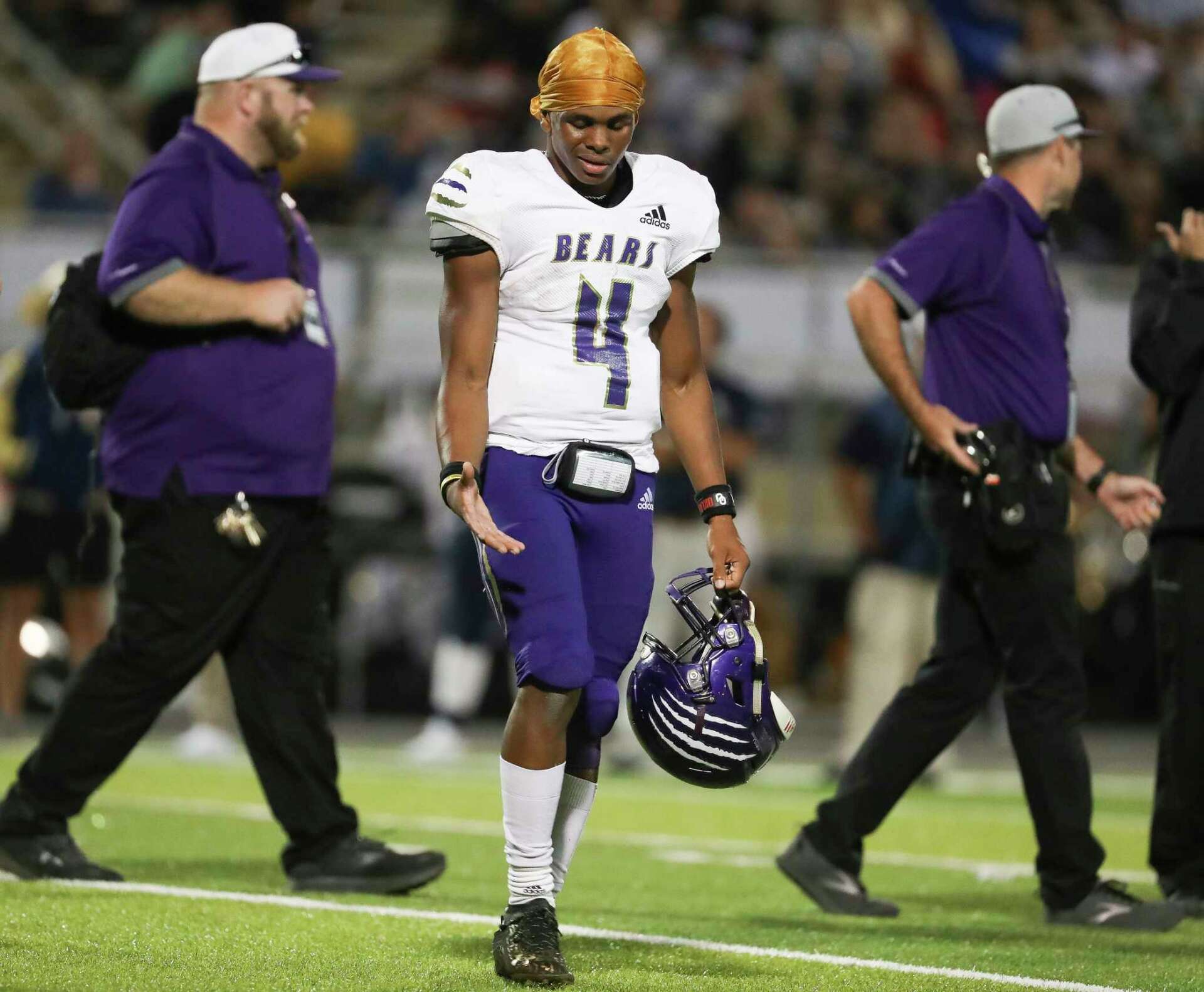 Lake Creek tops rival Montgomery 80-55 in wild MoTown Showdown