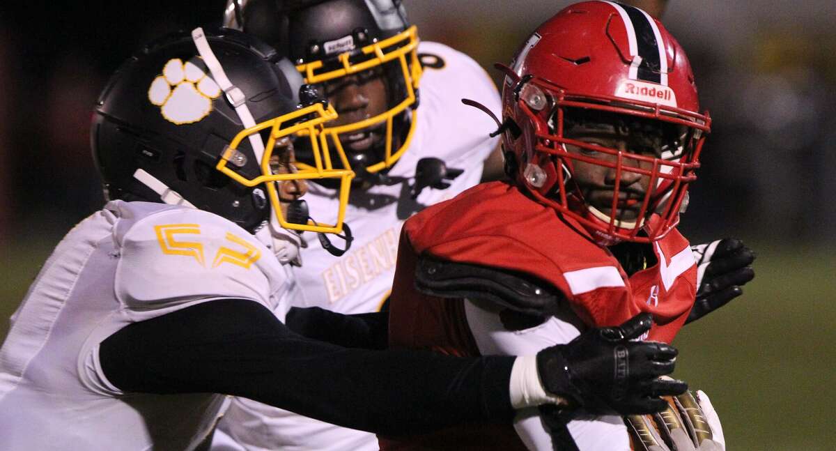 Jacksonville football rolls past Eisenhower