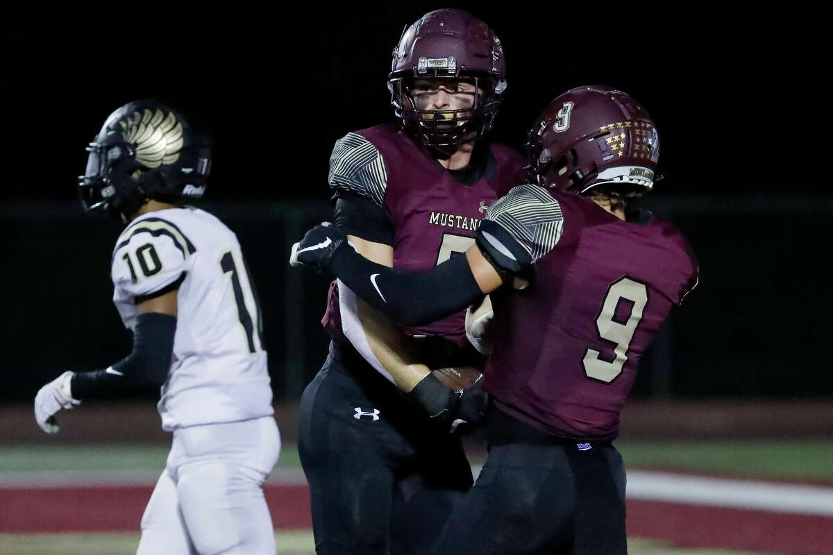 Magnolia West's late TD scores huge win over Foster
