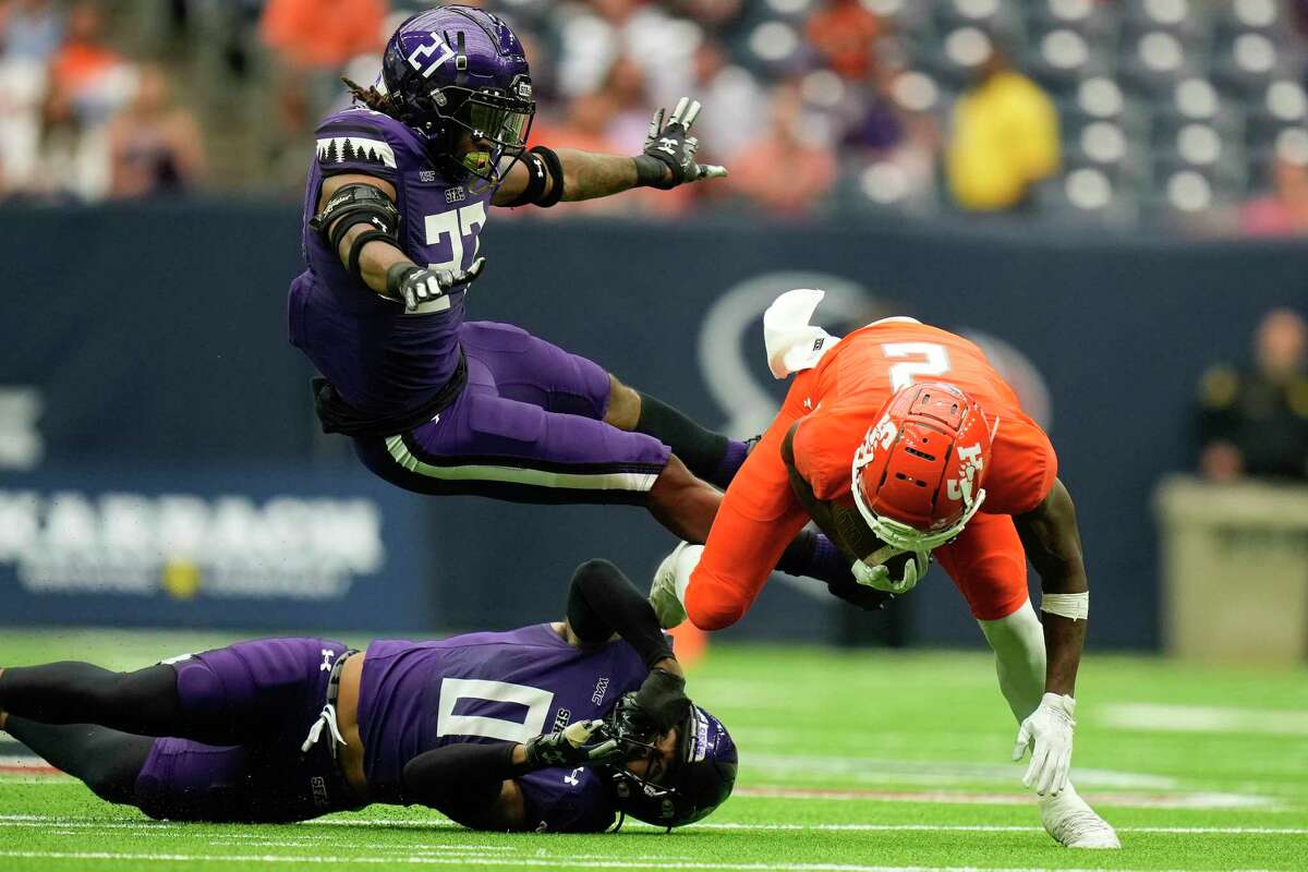 Sam Houston Bearkats rally past rival SFA Lumberjacks