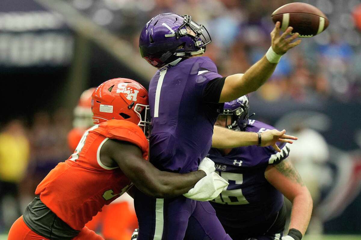 Sam Houston Bearkats rally past rival SFA Lumberjacks