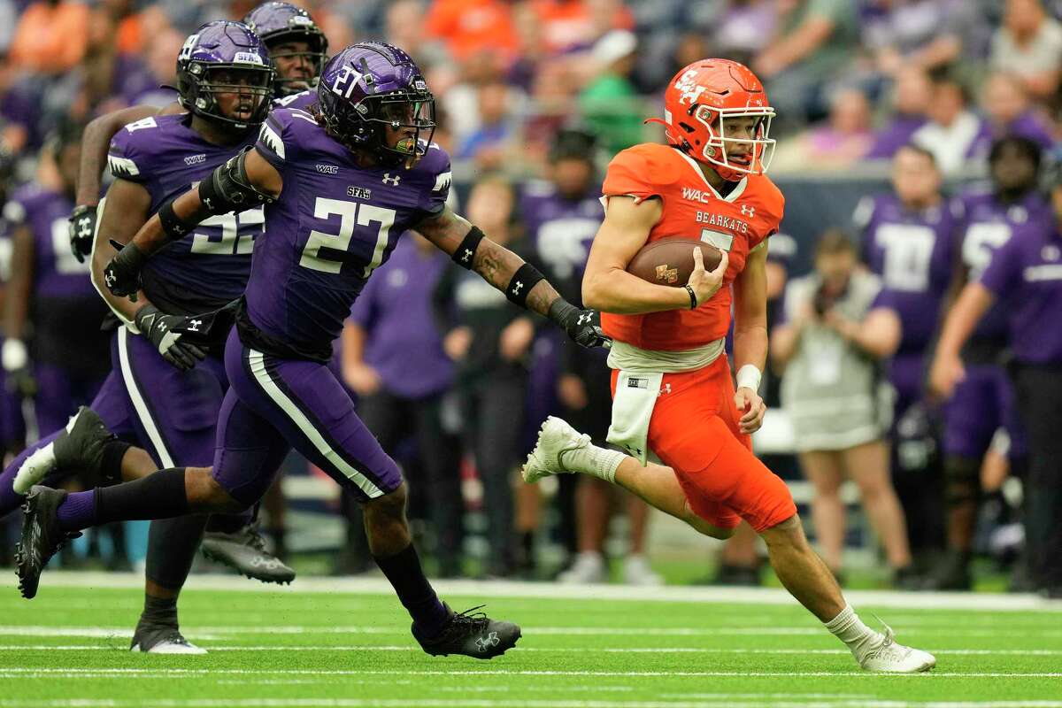 Sam Houston Bearkats rally past rival SFA Lumberjacks