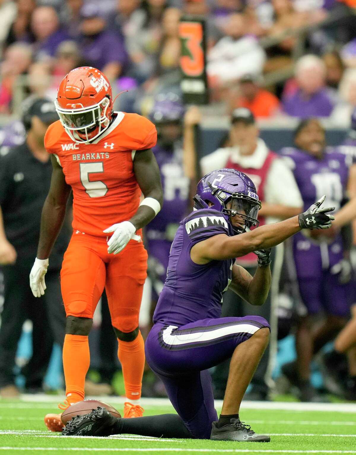 Sam Houston Bearkats rally past rival SFA Lumberjacks