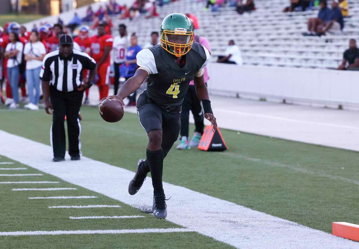 Worthing Colts hold off Kashmere Fighting Rams