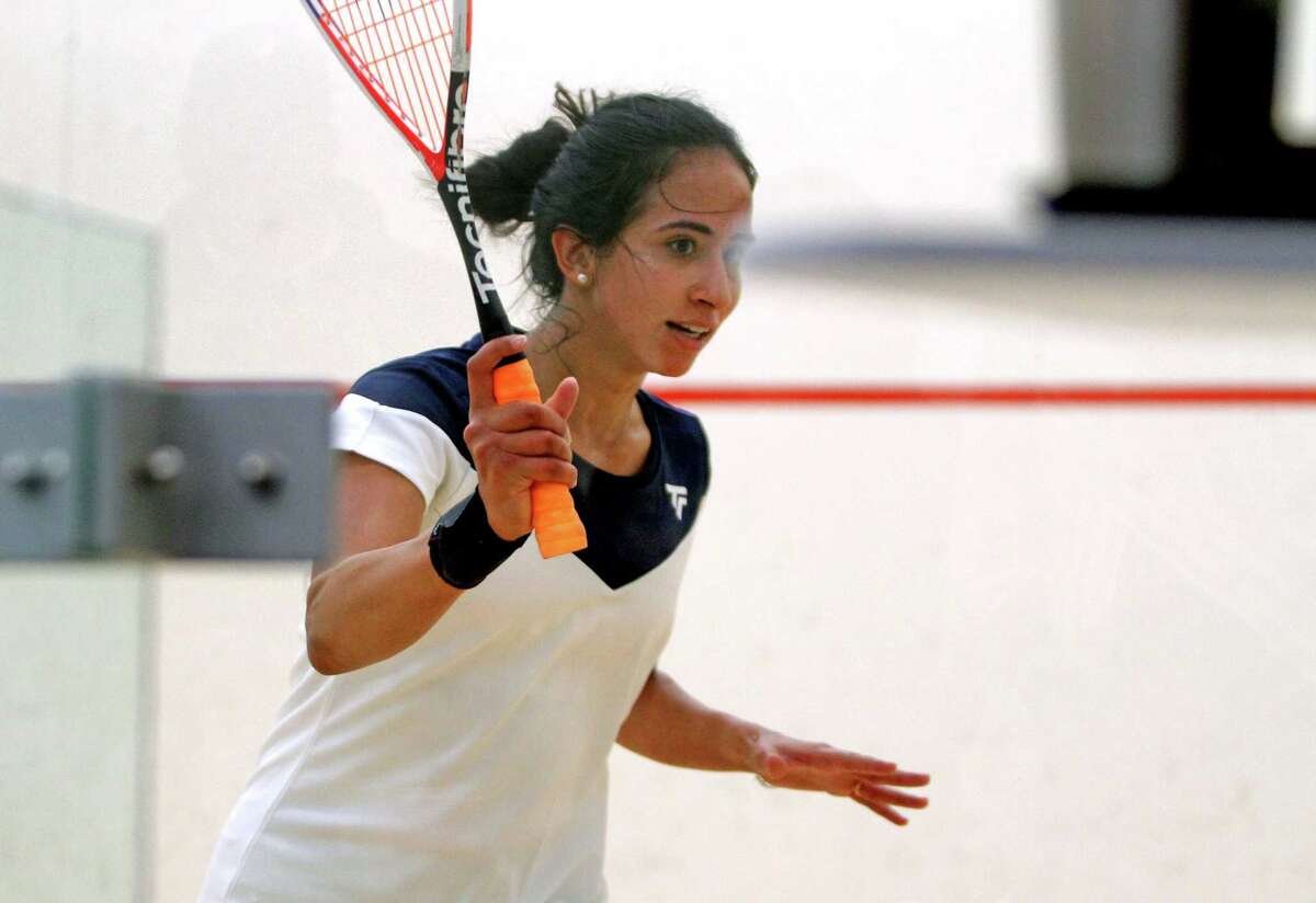 World's top woman squash player trains in CT