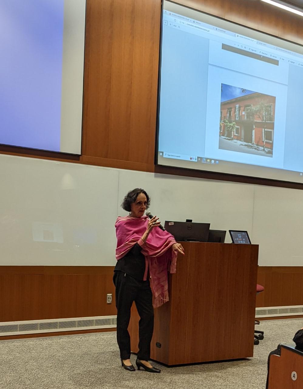 Historian speaks on invisibility of women who helped Mexico gain ...