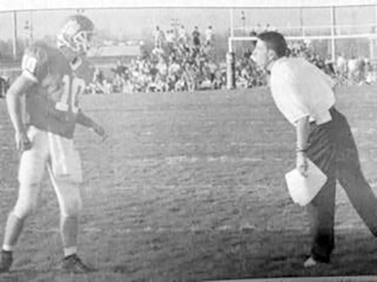 Edwardsville High School football team rolled to 2001 state finals