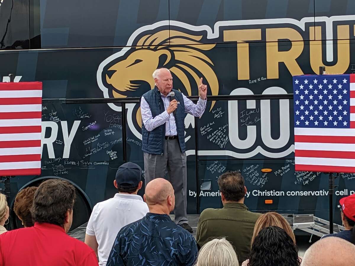 Texas Sen. Ted Cruz campaigns for Cassy Garcia in Laredo