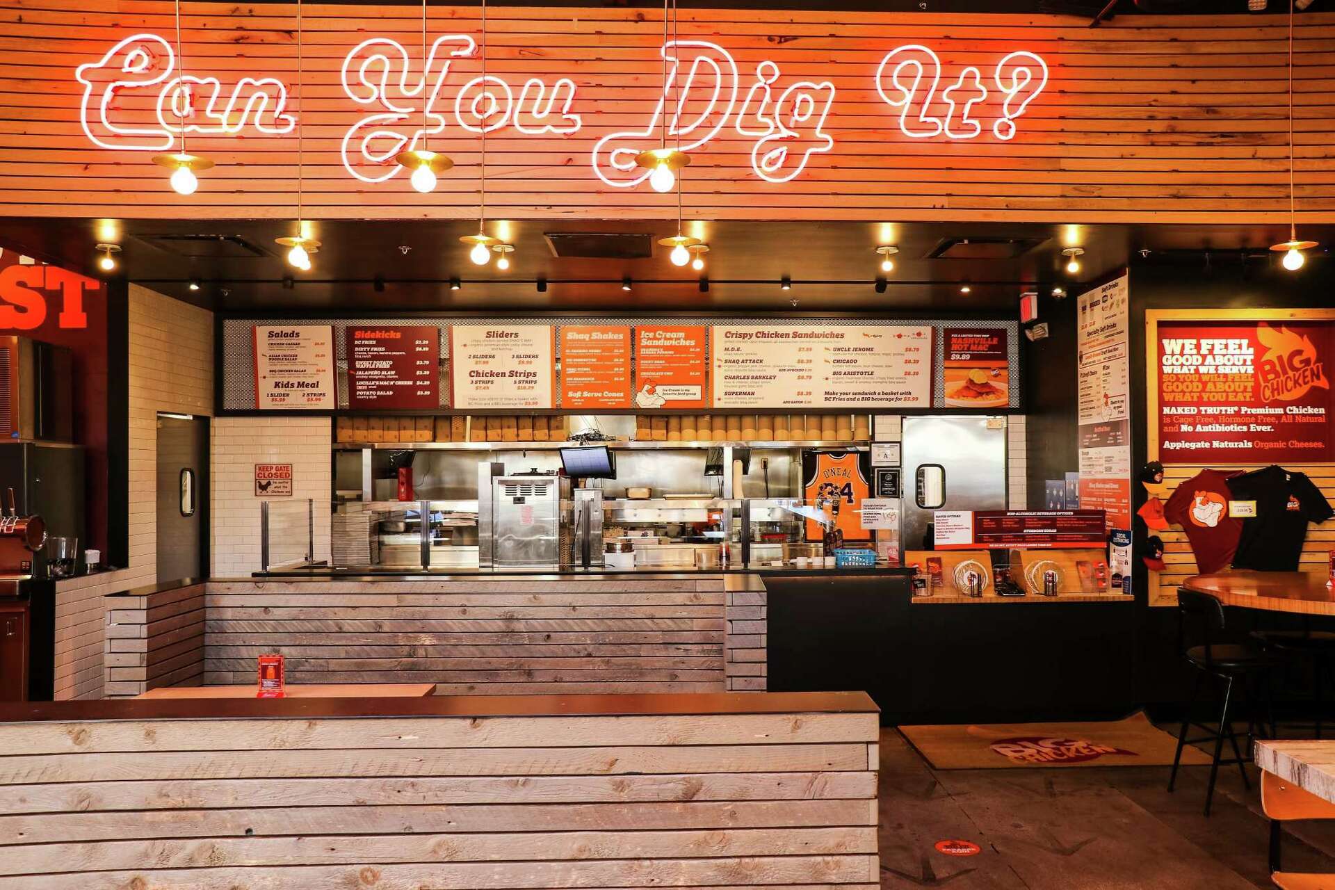 Shaq's chicken restaurant set to open first Houston location