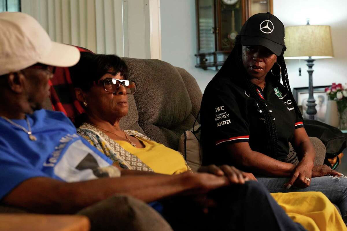 Hundreds of Texas bodies remain unidentified despite new tech