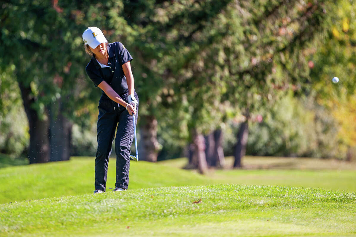 PHOTOS: Midland and Dow high schools come out swinging at Regional Golf ...