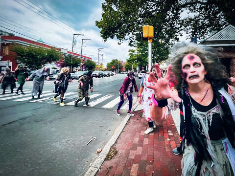 Connecticut MOMbies flash mob featured on ABC World News Tonight