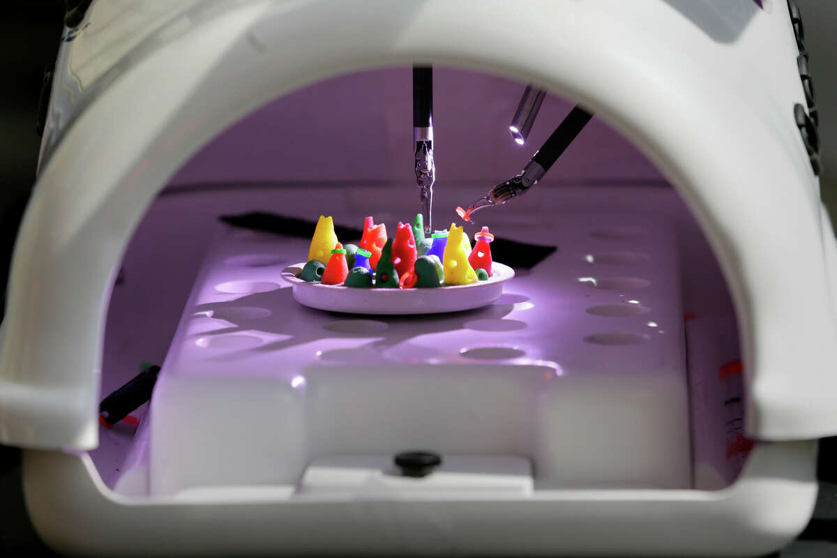 Conroe hospital doubles robotic-assisted surgery capacity with new unit ...