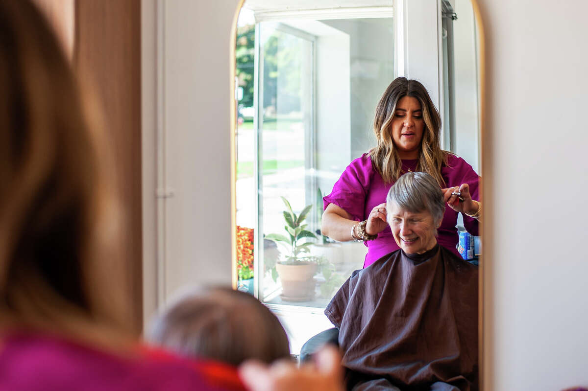 Breathe Beauty Studio opens in Ashman Plaza