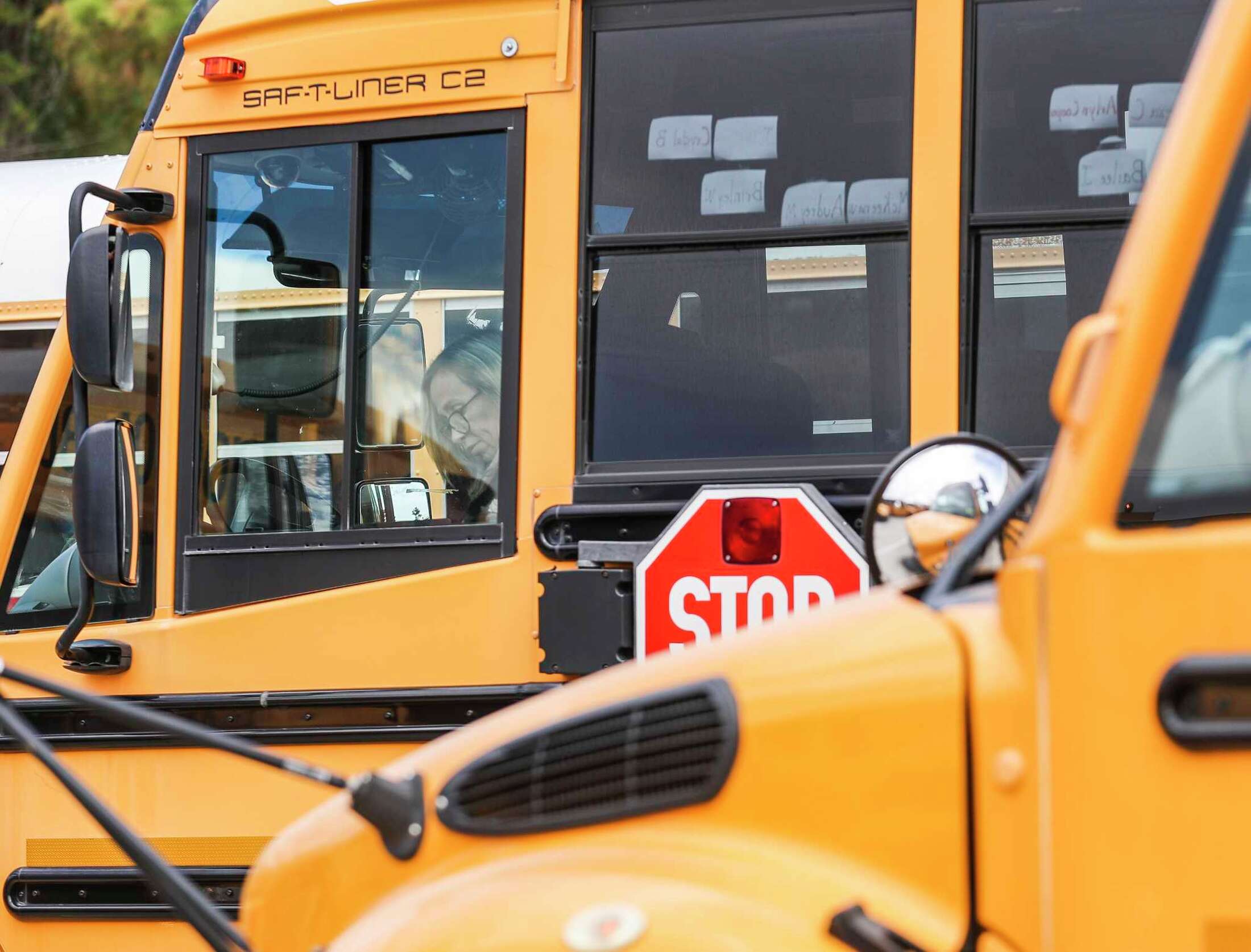 Houston's school districts battle ongoing national bus driver shortage