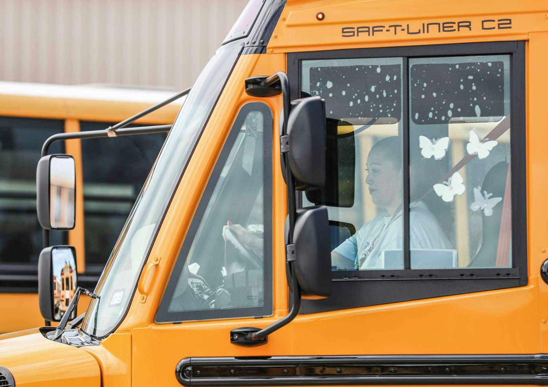 Houston's school districts battle ongoing national bus driver shortage