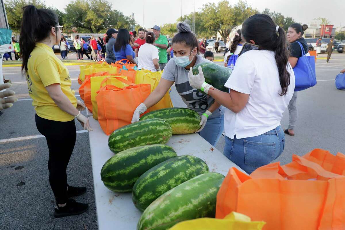 Houston city leaders take part in National Night Out in Gulfton