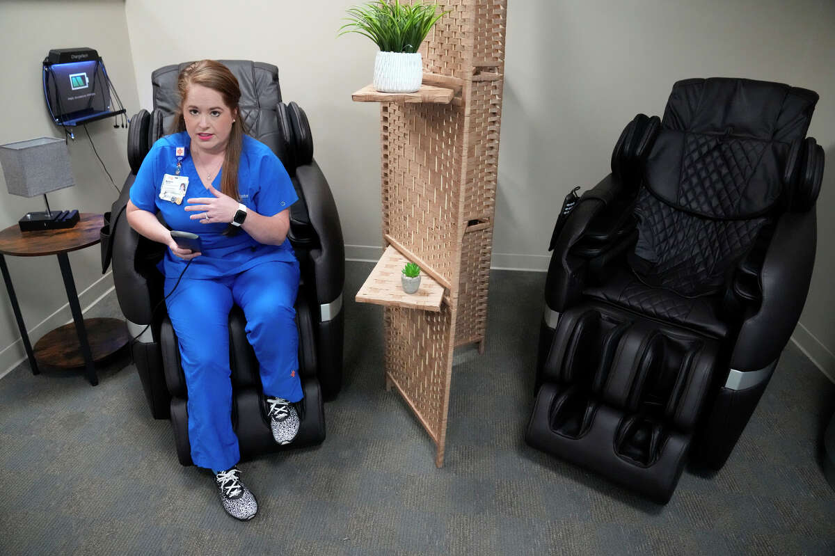 Zen lounges, yoga helping HCA Houston nurses relieve stress