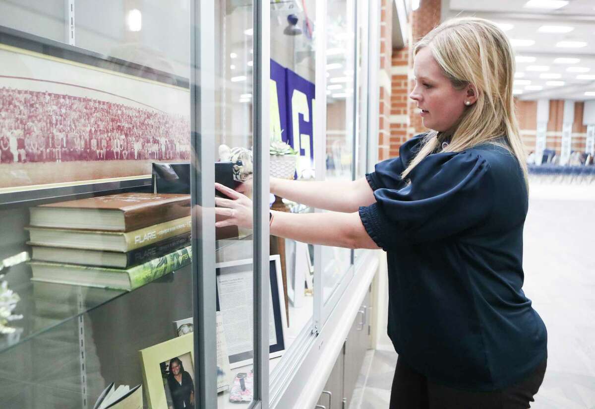 Pulitzer-winner Annette Gordon-Reed returns to Conroe for campus dedication