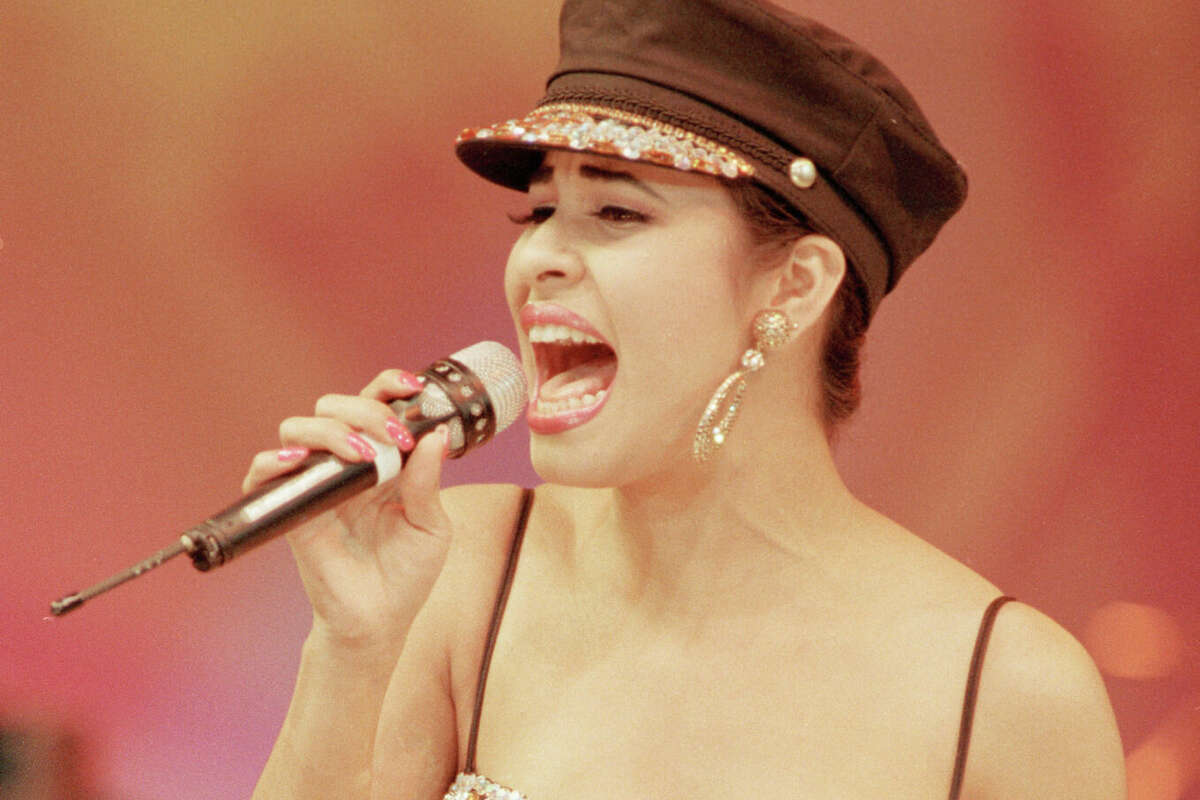 How Houston mourned Selena—and the mark she left here